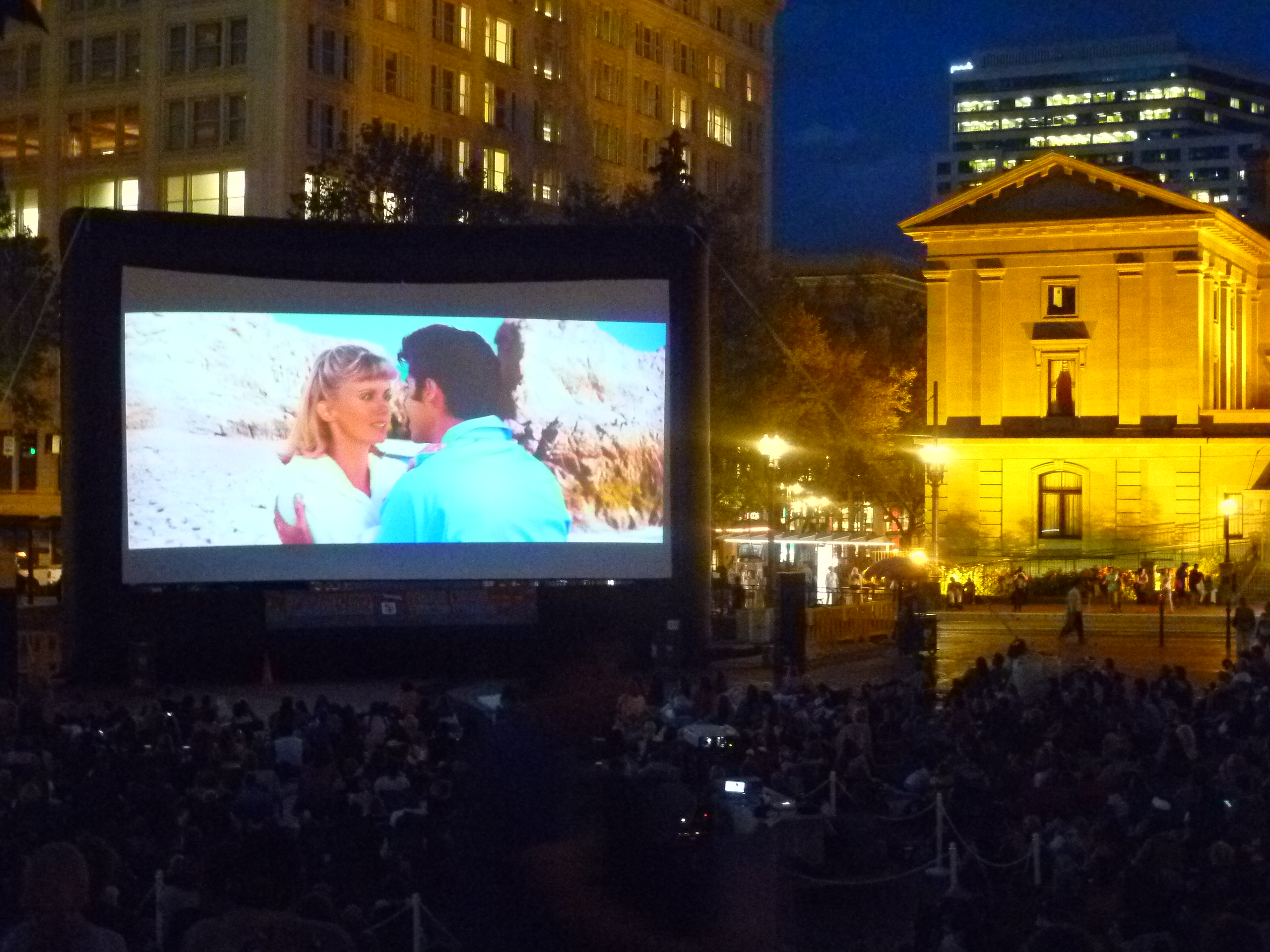 Outdoor Movie Screen Rental | Drive-In Movie Theaters | Seattle ...